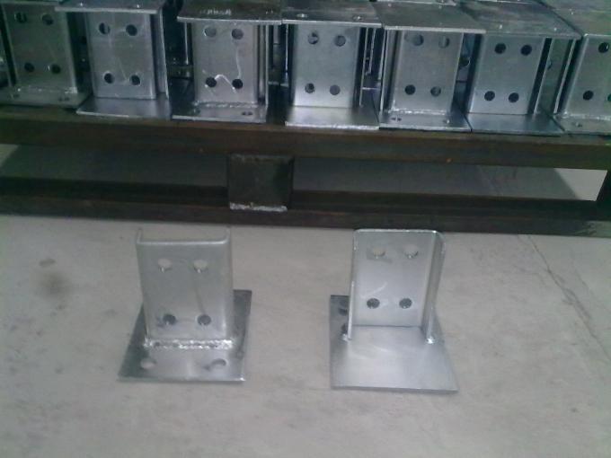 Industrial CE Upright Pallet Rack Footplate Bolted With High Tensile Metal
